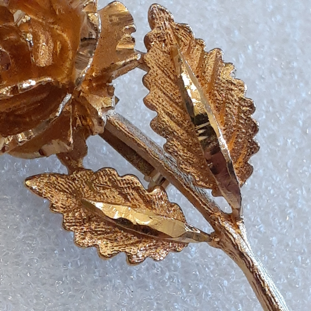 Vtg 1950s 1960s Figural Rose Flower Brooch - Gem